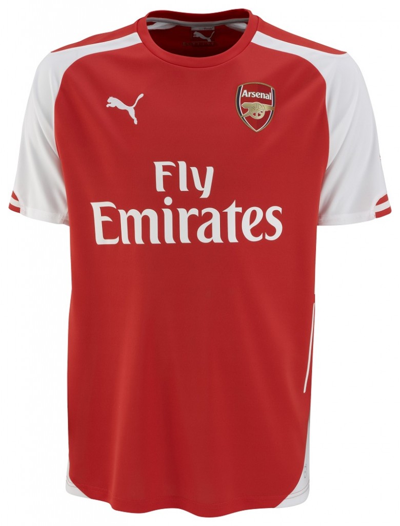 Puma présente les nouveaux maillots 2014/2015 d'Arsenal sur la Tamise