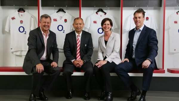 Rugby - O2 prolonge avec le XV de la Rose jusqu'en 2021 - Sport Buzz ...