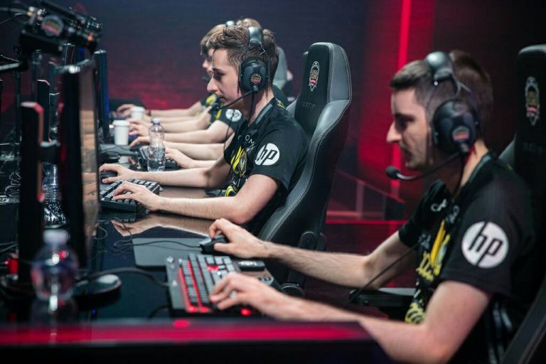 eSport - adidas dévoile le maillot du Team Vitality - Sport Buzz Business