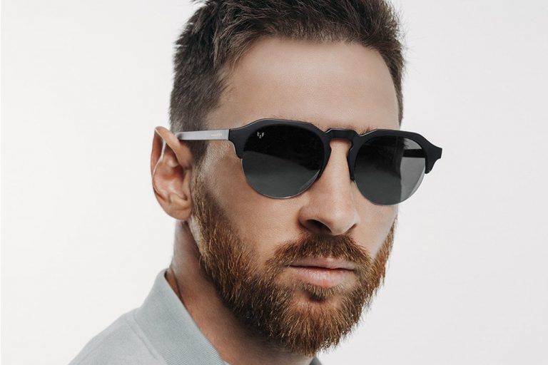 Leo Messi signe avec la marque de lunettes de soleil Hawkers - Sport ...