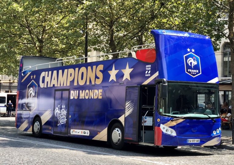 Coupe du Monde 2018 - A quoi ressemblera le bus des Bleus pour le ...