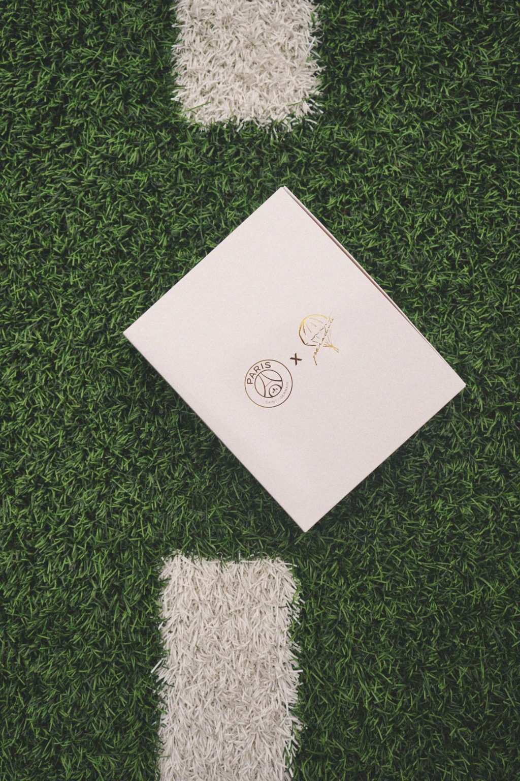 Le PSG lance 3 caleçons numérotés en collaboration avec la marque ...