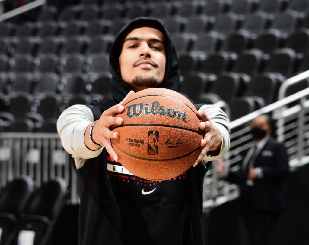 Wilson présente le nouveau ballon officiel de la NBA - Sport Buzz Business