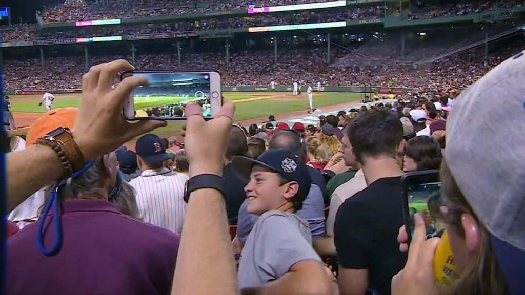 Fan Engagement - Adobe étend son partenariat avec la Major League ...