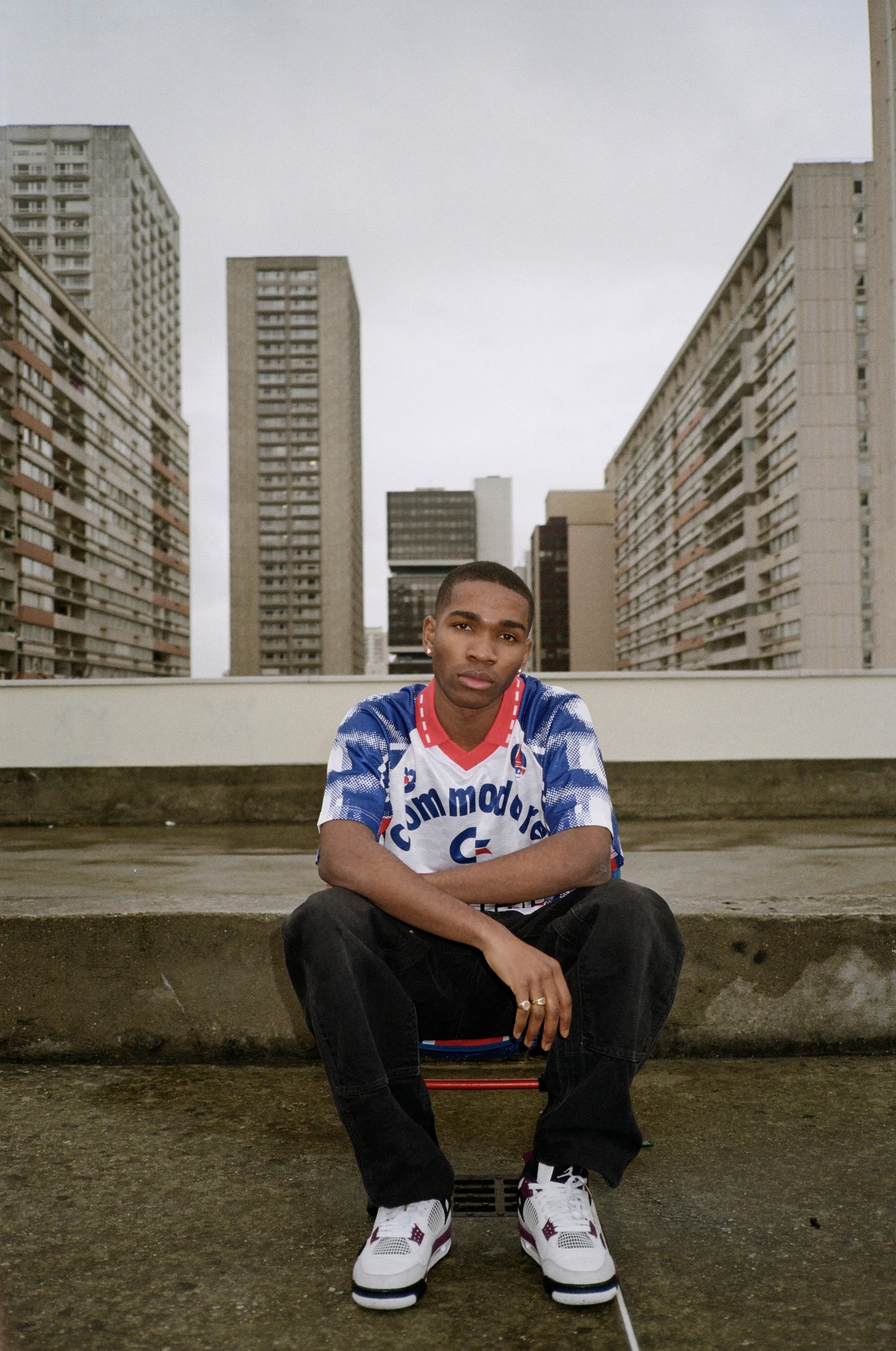 Le PSG lance une gamme "Héritage" avec la réédition de maillots vintage ...