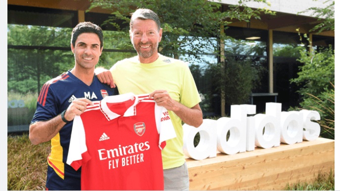 Football - adidas prolonge son contrat d'équipementier avec Arsenal ...