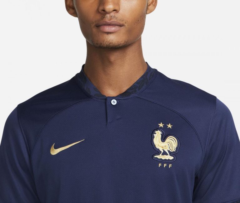 Nike dévoile les nouveaux maillots de l'Equipe de France pour la Coupe du Monde de football ...