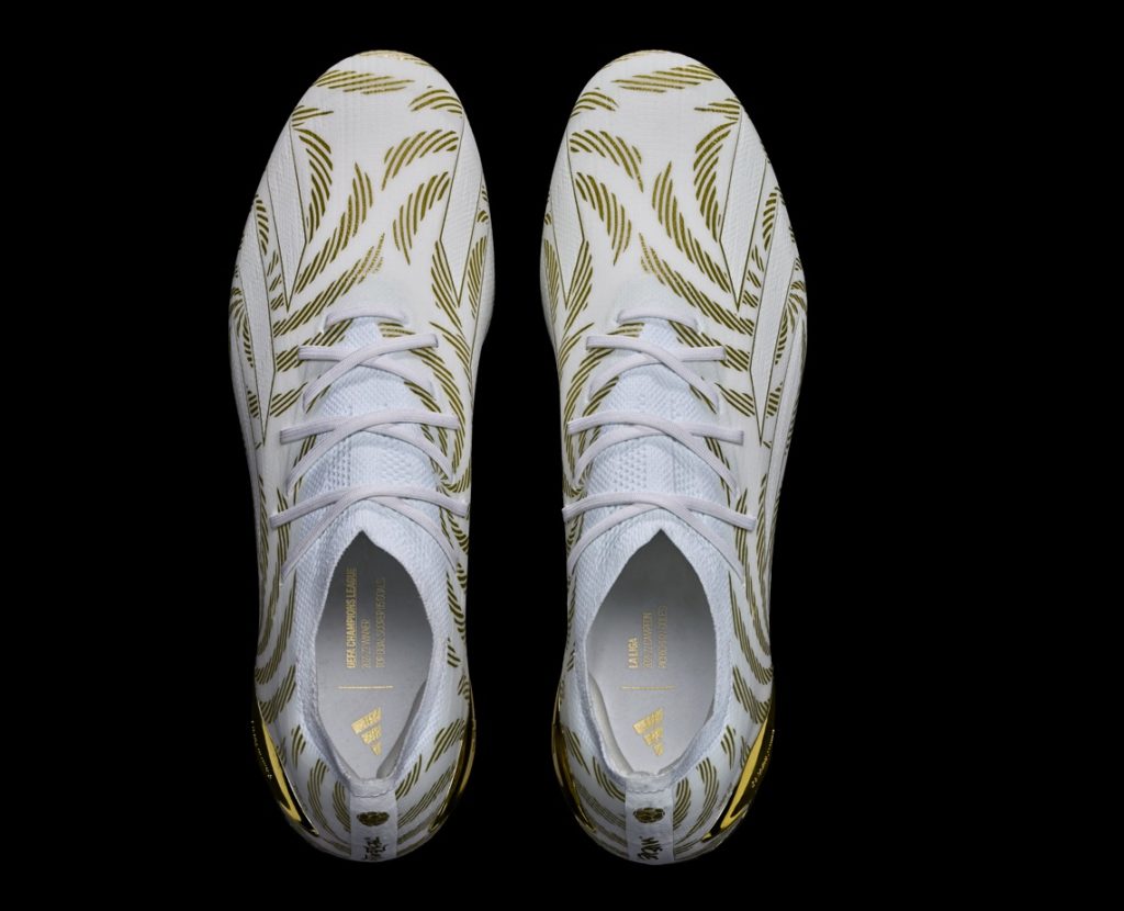 Publicité, chaussures, maillot... Comment adidas célèbre le Ballon d'Or ...
