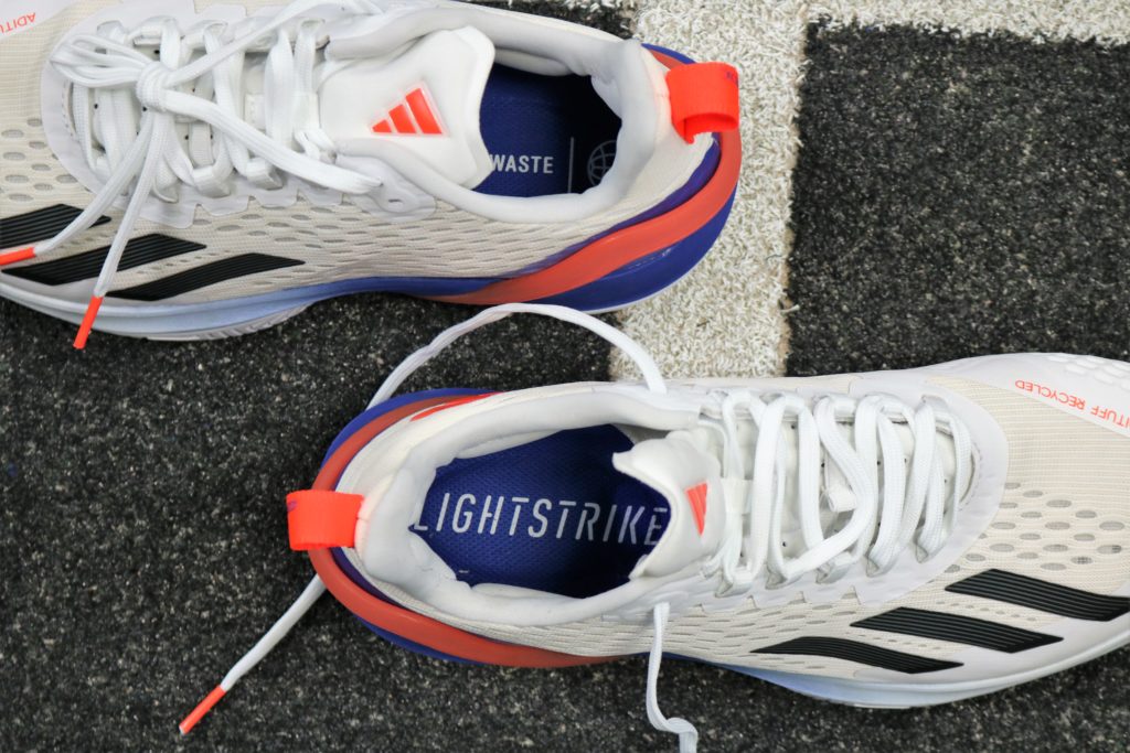 Shopping : Focus sur la chaussure de tennis "adizero Cybersonic" d ...