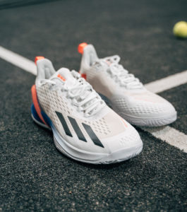 Shopping : Focus sur la chaussure de tennis "adizero Cybersonic" d ...