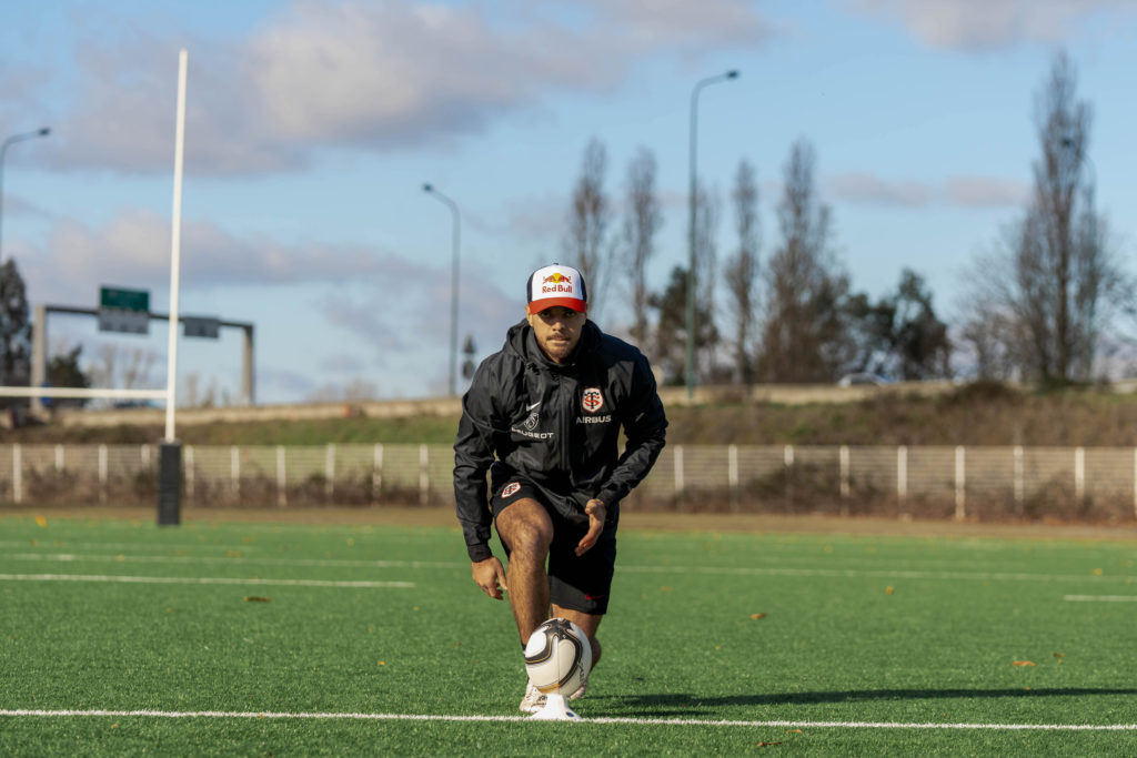 Redbull et Romain Ntamack lancent "NTK Rugby Kick" - SportBuzzBusiness.fr