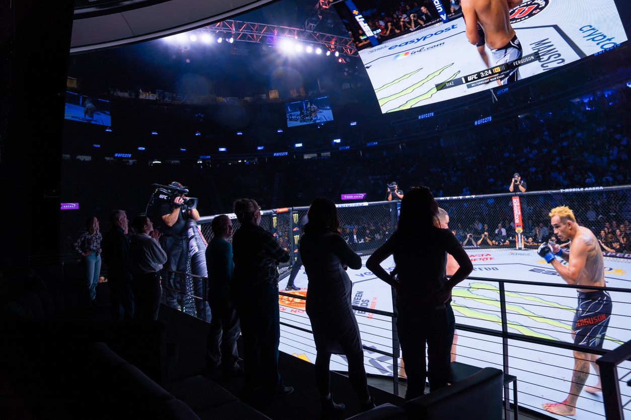 Cosm, la société qui compte révolutionner l'expérience de consommation ...