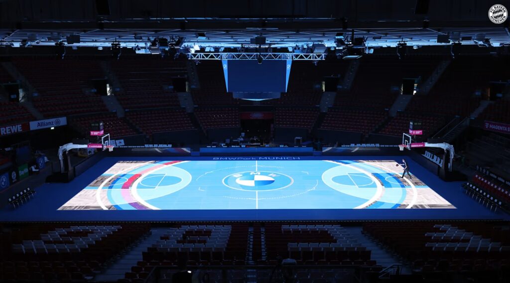 Basket - Le Bayern Munich dévoile son nouveau terrain en verre LED ...