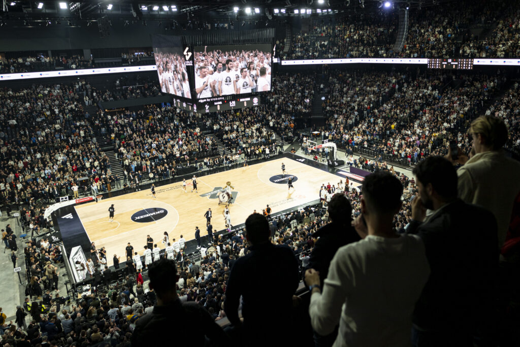 HOLARENA rachète la LDLC Arena - Sport Buzz Business