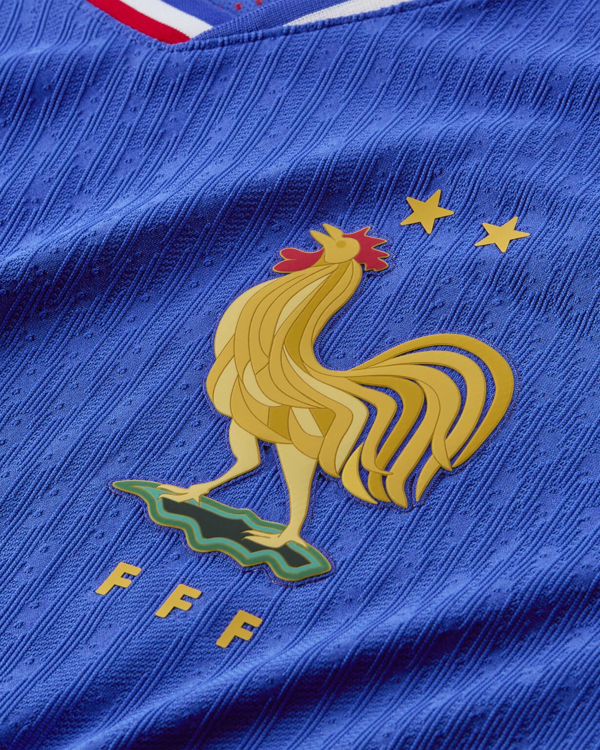 Nike dévoile les nouveaux maillots de l'Equipe de France de football pour l'UEFA Euro 2024 ...