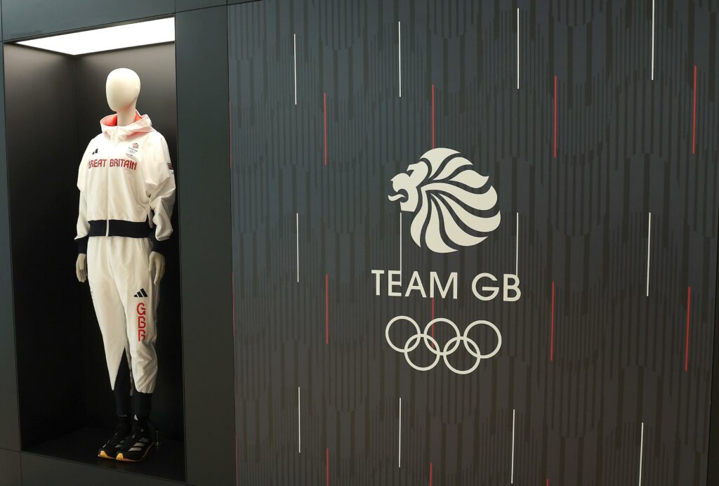 Paris 2024 - adidas dévoile les tenues de ses principales nations dont la Grande-Bretagne (Team ...