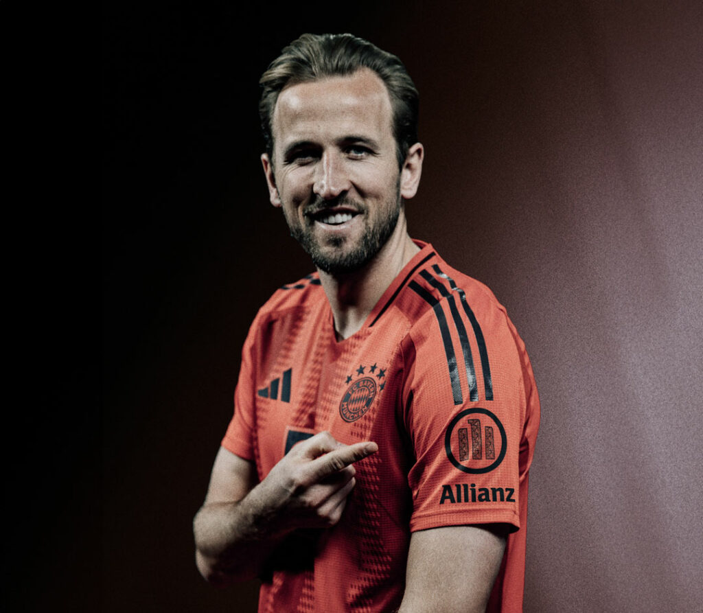 Bayern Munich : Allianz intègre un QR code dans son flocage comme ...