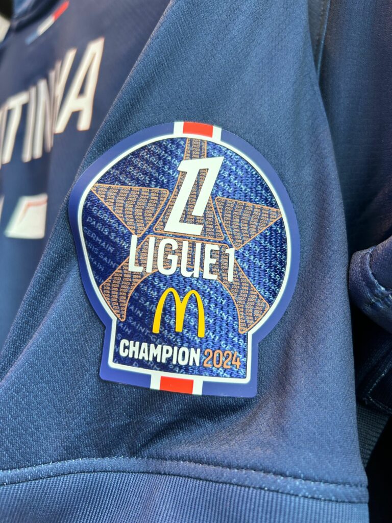 Le nouveau logo de la "Ligue 1 McDonald's" sur le patch maillot dévoilé ...