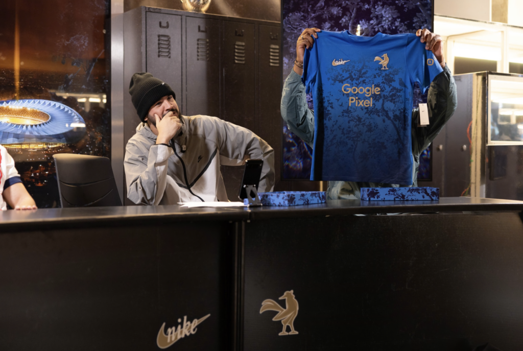 Les sponsors de la team France d'Aminematue pour le match retour des ...