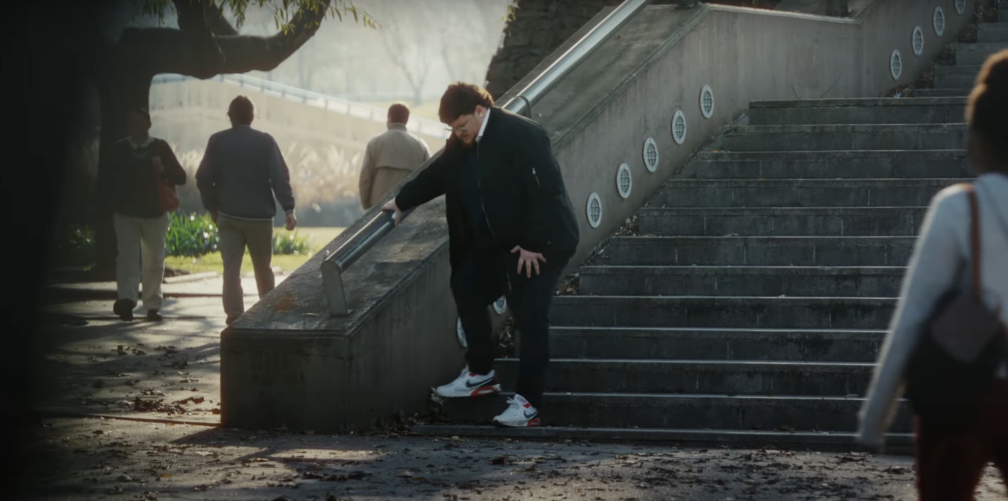La publicité "Stairs" de Nike remplie de courbatures après le Marathon ...